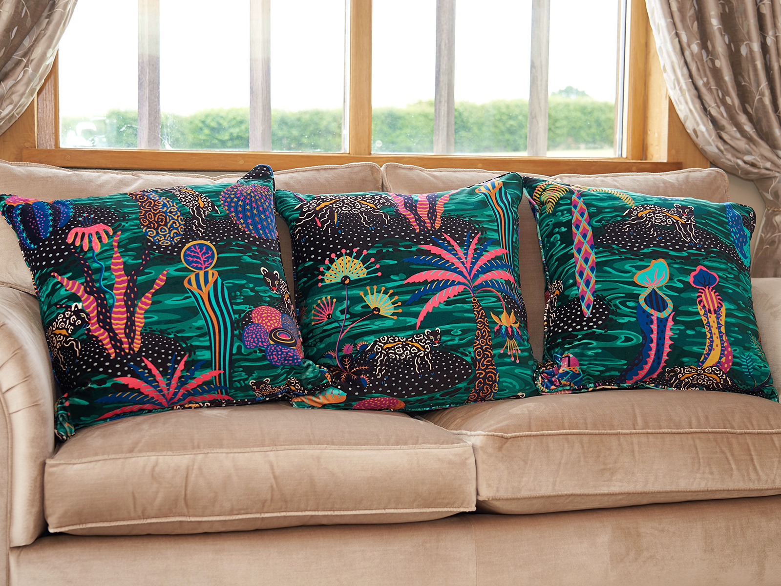 Escape to Sam Wilde's Surreal World - Pattern Observer